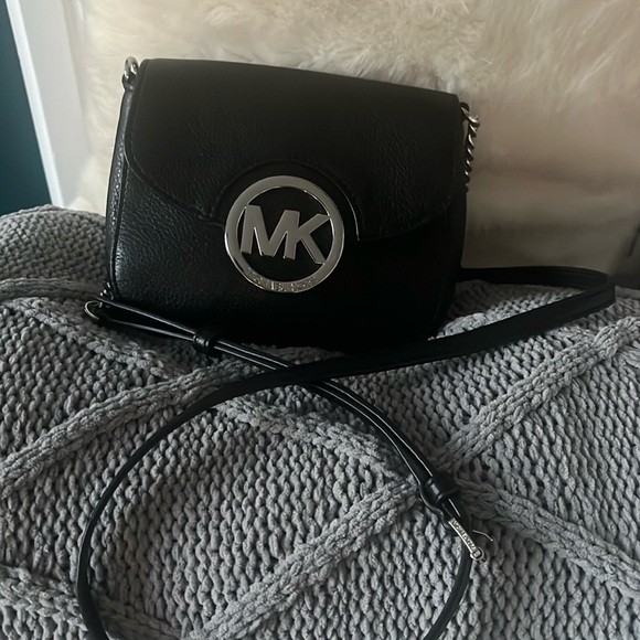 Michael Kors | Bags | Michael Kors Crossbody Purse | Poshmark